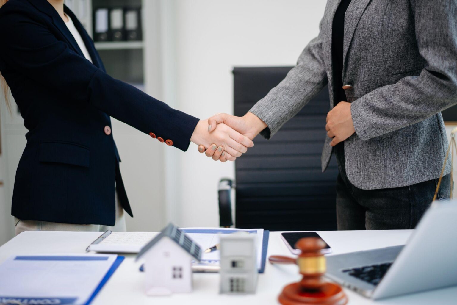 How Does an Executor Close an Estate? - Virginia Beach Law